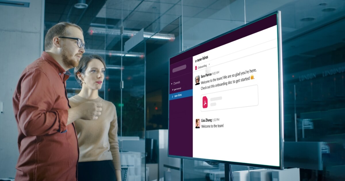 7 Ways Digital Signage Helps in Employee Communication & Engagement